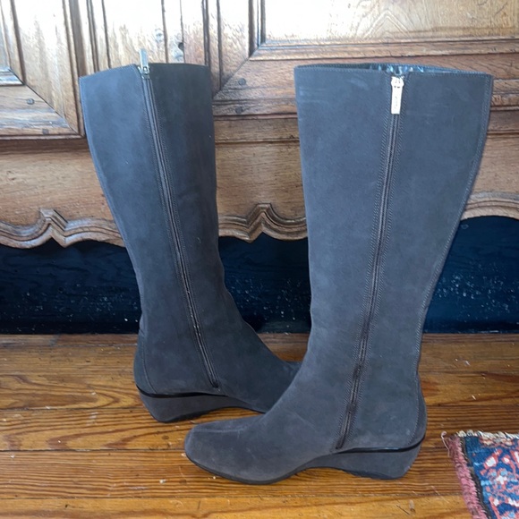 Aetrex | Shoes | Aetrex Essence Vanessa Grey Suede Leather Square Toe ...